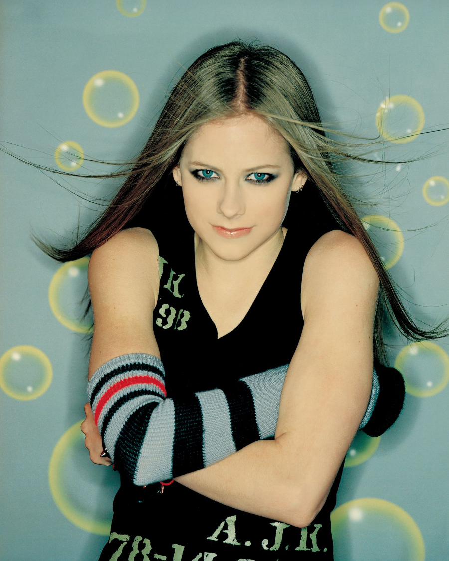 Kharen Hill shoot - shot avril - AvrilPix.com - The best Avril Lavigne ...