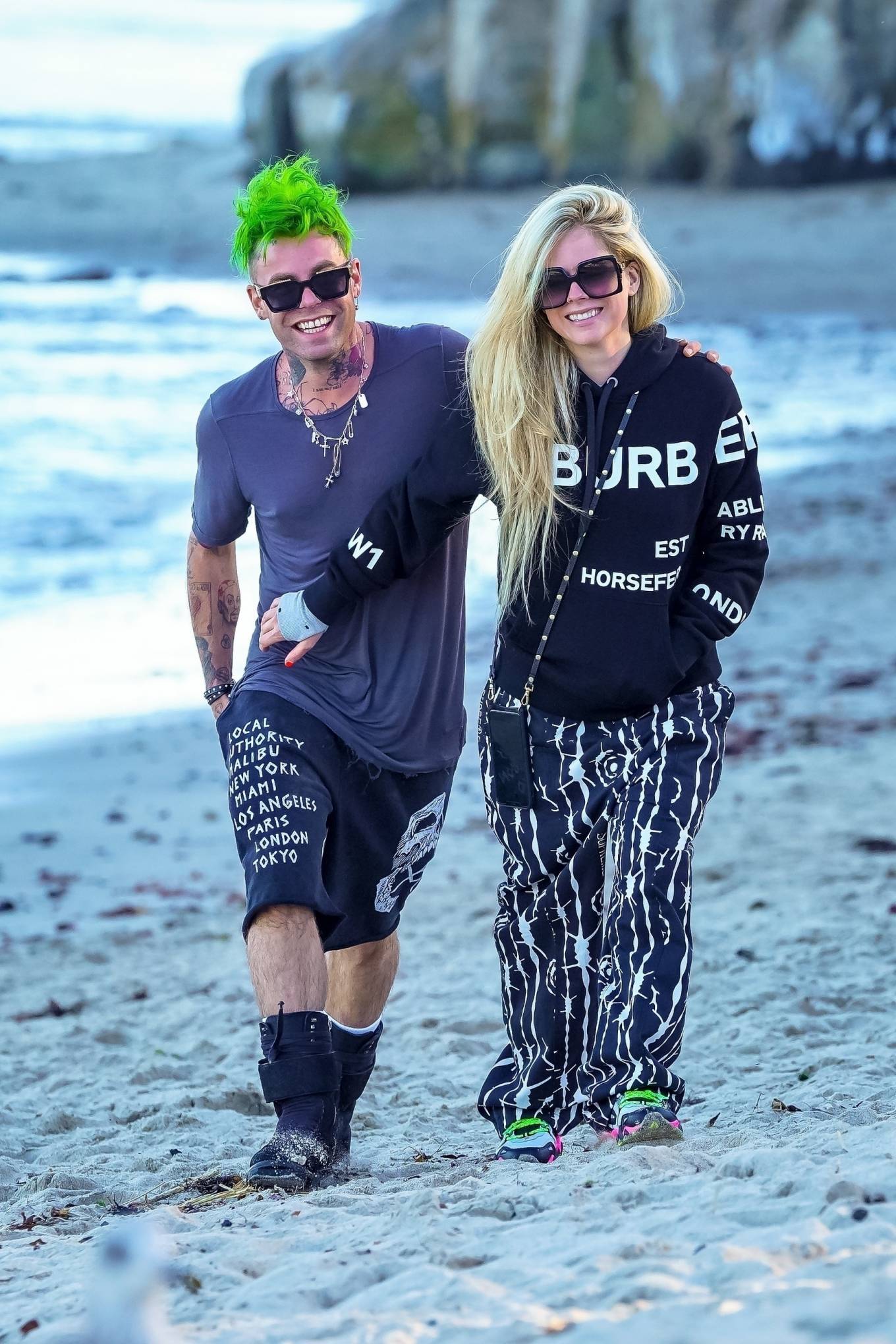 Avril Lavigne Beach